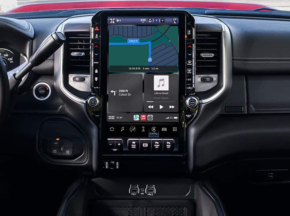 2025 Ram 3500 Features | Digital Rearview Mirror & More