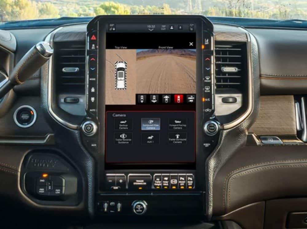 2025 Ram 3500 Features | Digital Rearview Mirror & More