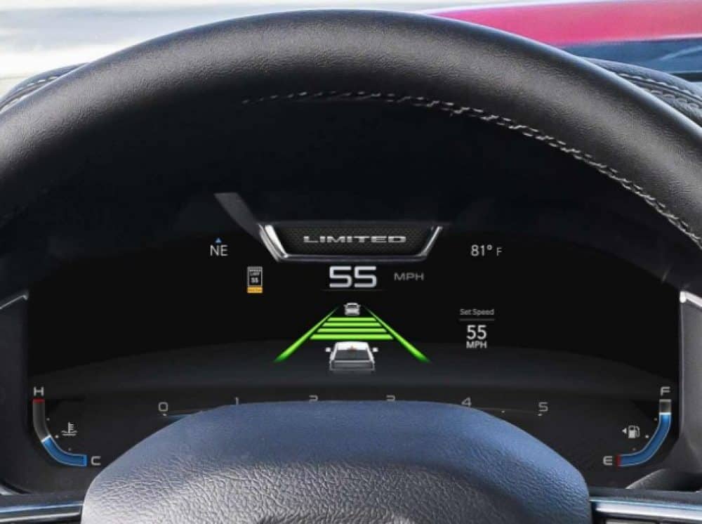 2025 Ram 3500 Features | Digital Rearview Mirror & More